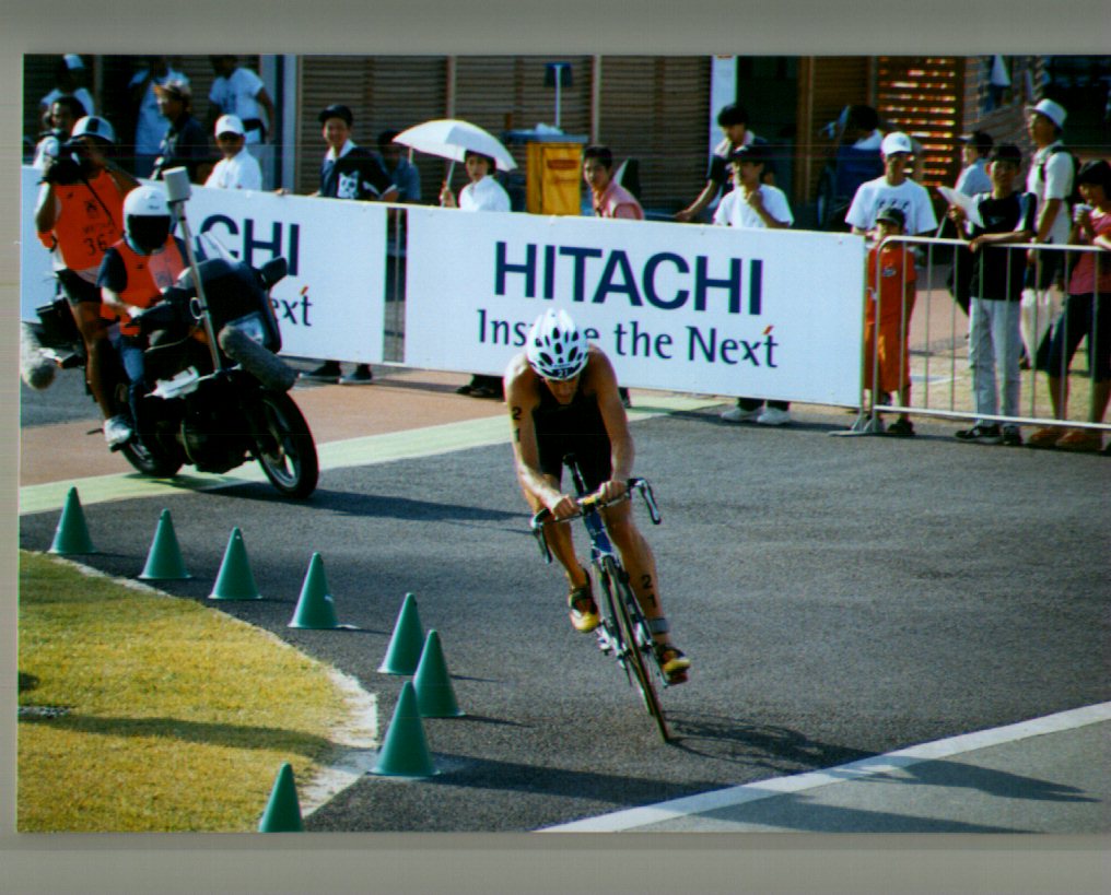 ＜MAINARD選手、単独で逃げる！＞